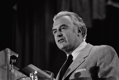 Gough Whitlam dies aged 98; former PM remembered as 'giant' of ...
