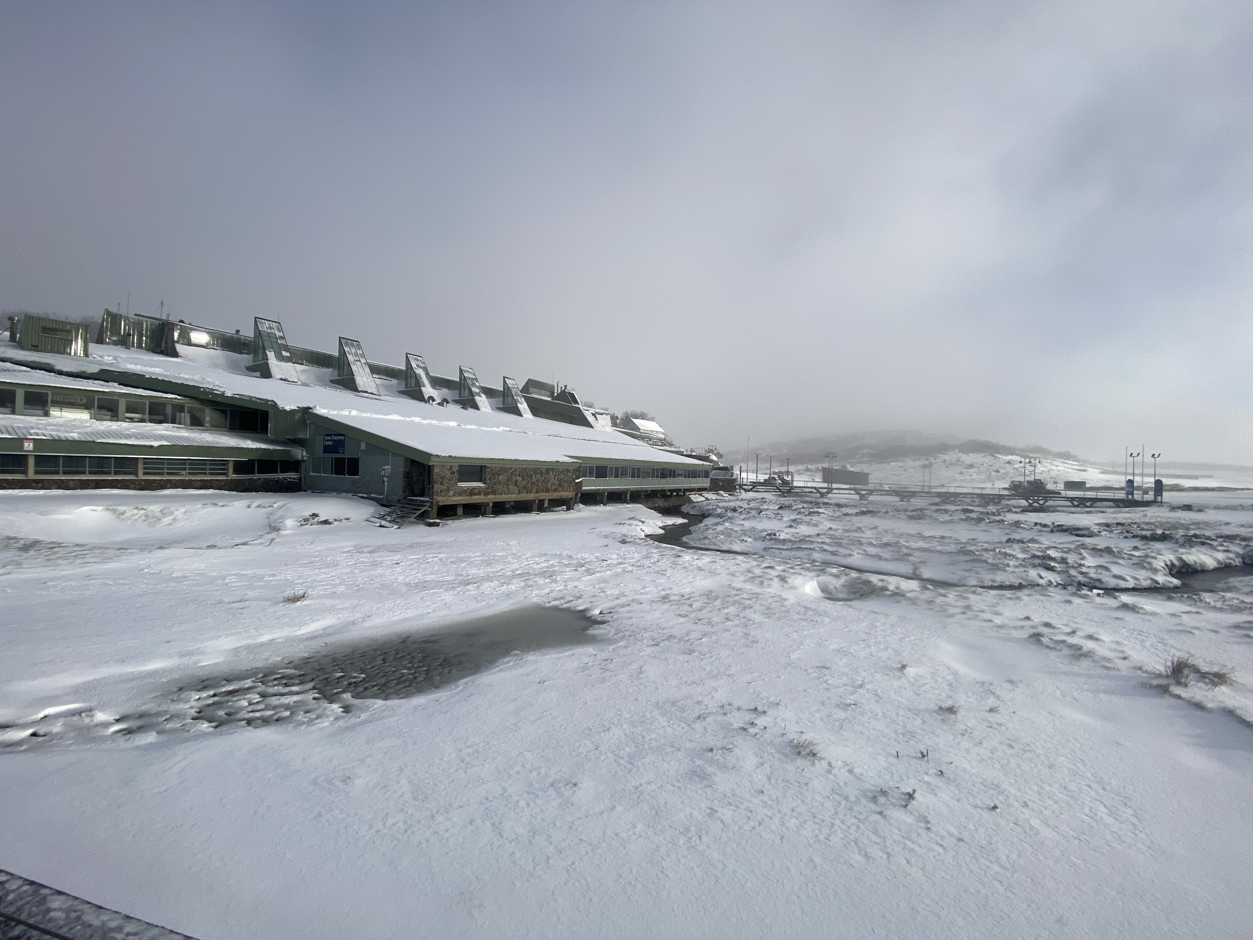 Spring see-saw weather brings heat, storms and snow to eastern ...