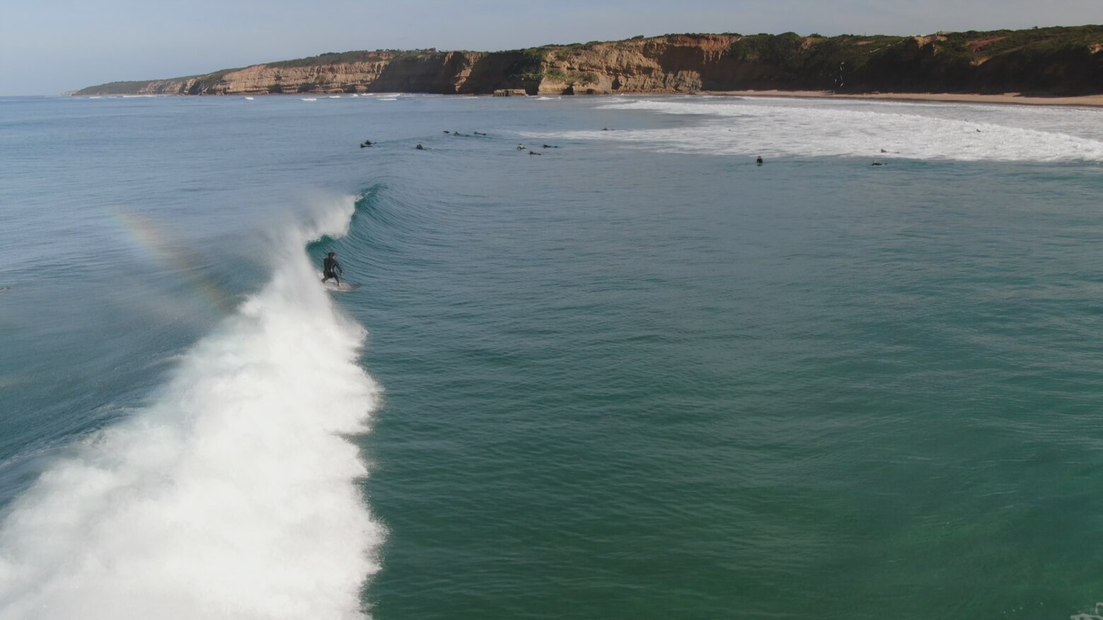 Deakin University researchers create recycled carbon fibre surfboard ...