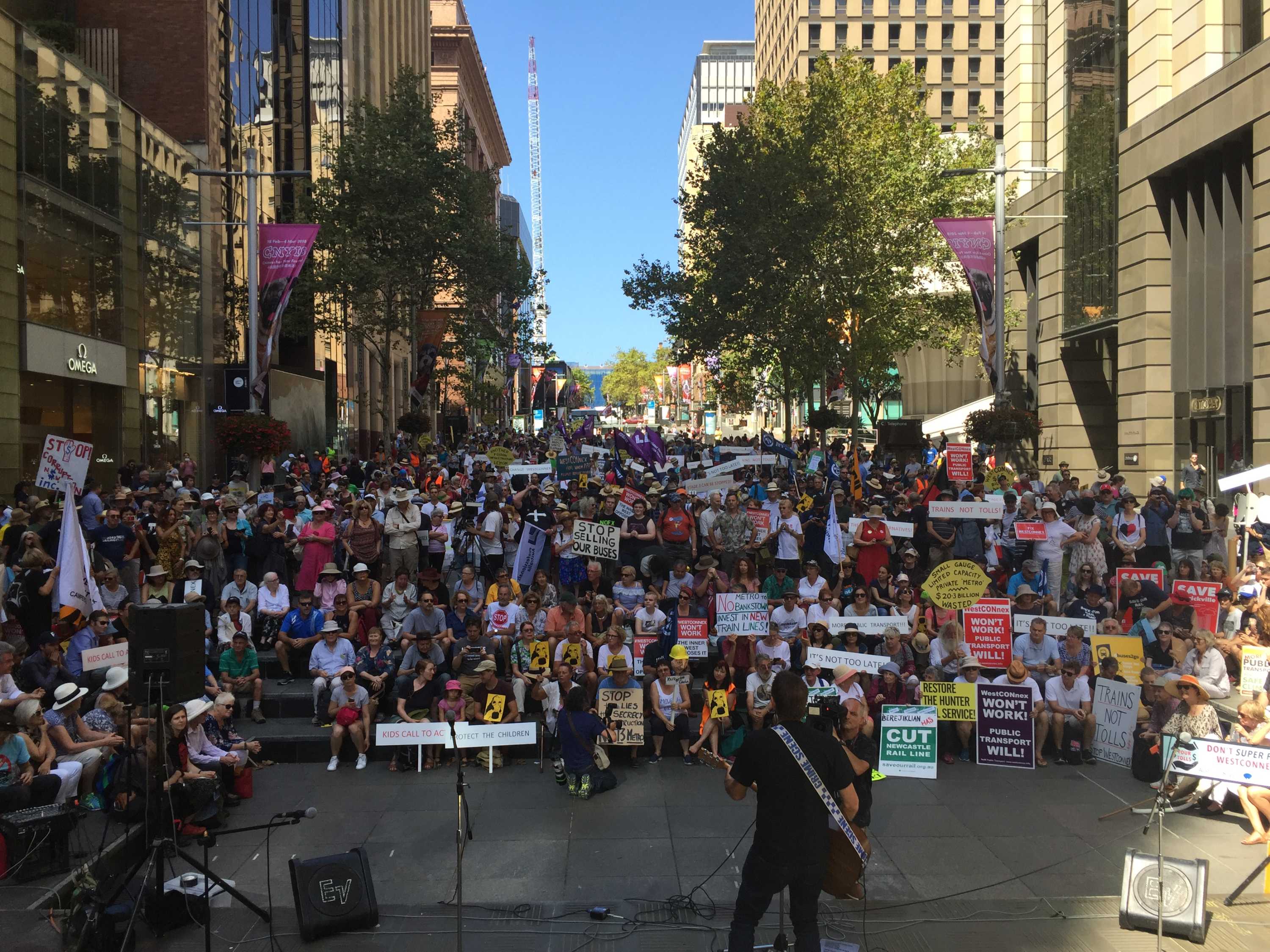 Protesters march through Sydney in rally against NSW transport plans ...