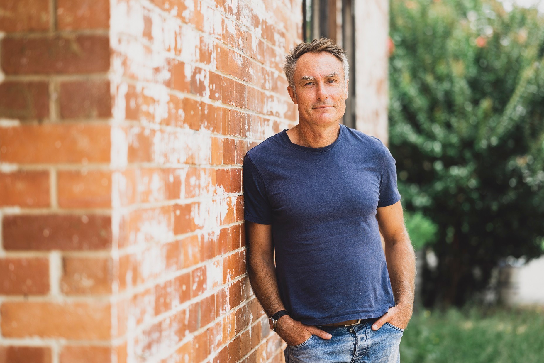 The tales and travels of a Canberra record dealer - ABC listen