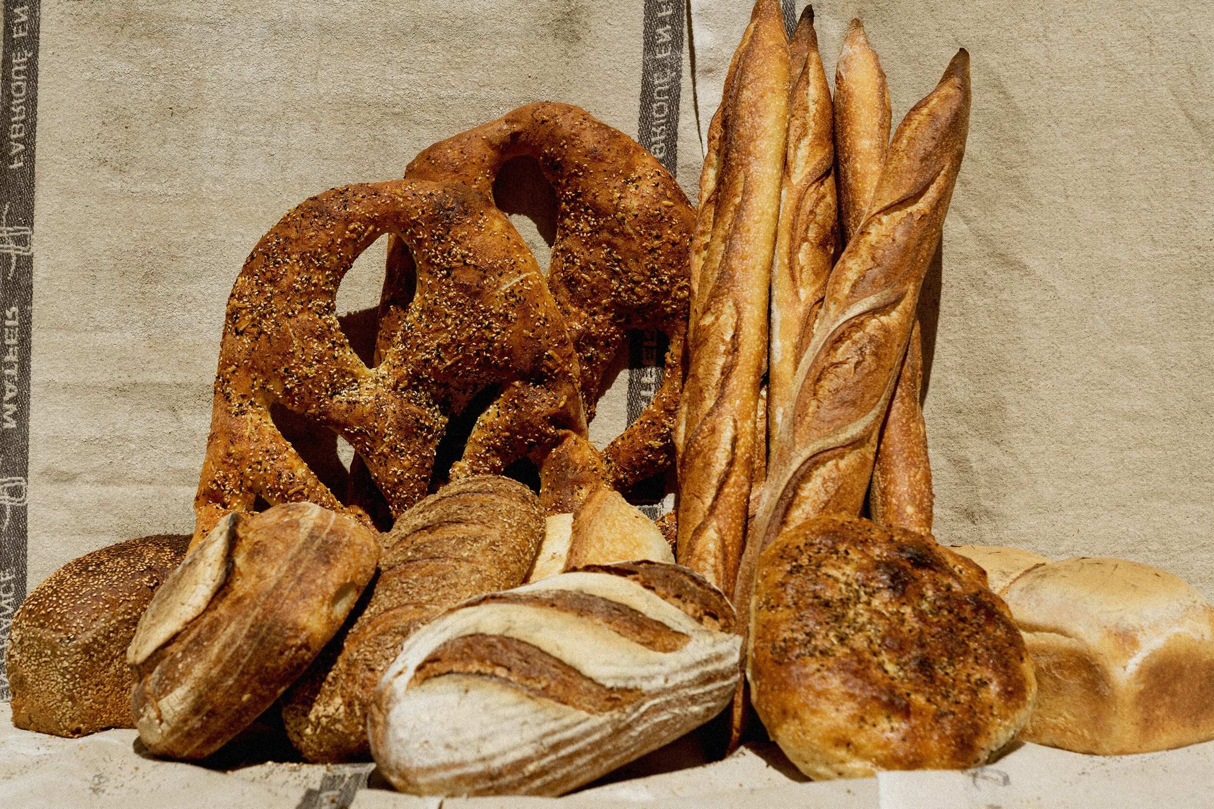 How to make the perfect loaf of bread at home - ABC News