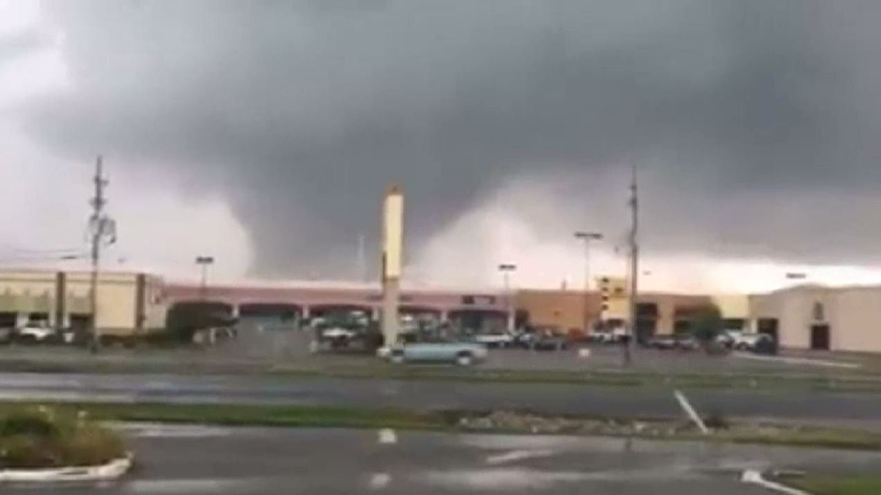 Indiana tornadoes: Severe storms demolish homes, shops; tens of ...