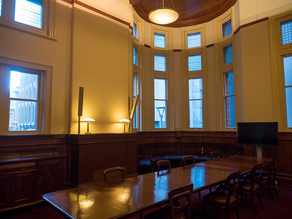 Iconic buildings of Adelaide: Come inside the Stock Exchange - ABC News