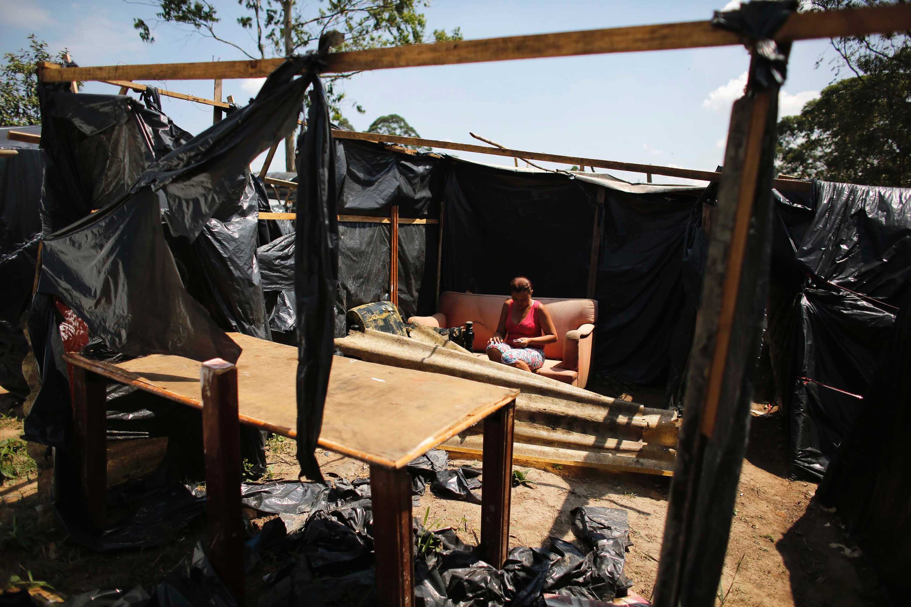 Photographing extreme poverty: life in a Brazilian slum - ABC News