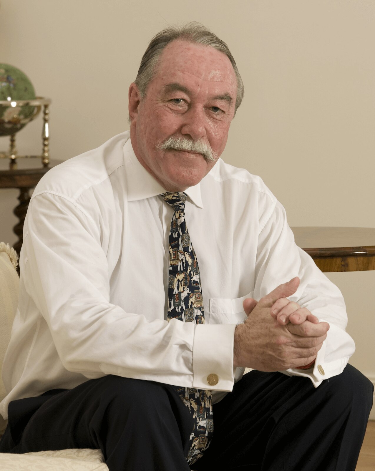 Former NT solicitor-general and administrator Tom Pauling AO KC dies ...