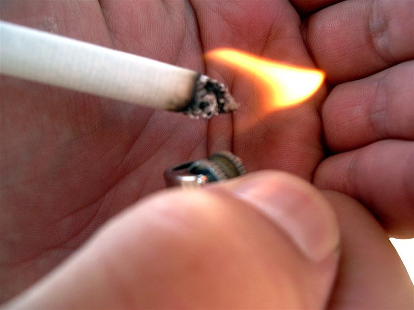 Cigarette labelling 'will improve Indigenous health' - ABC News