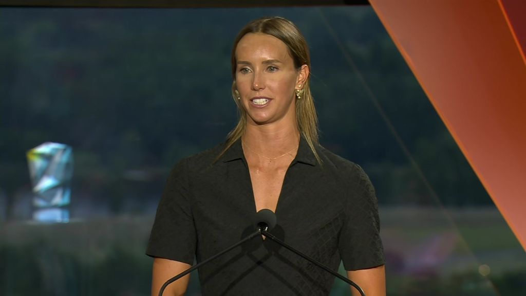 Olympian Emma McKeon is the 2024 Young Australian of the Year - ABC News