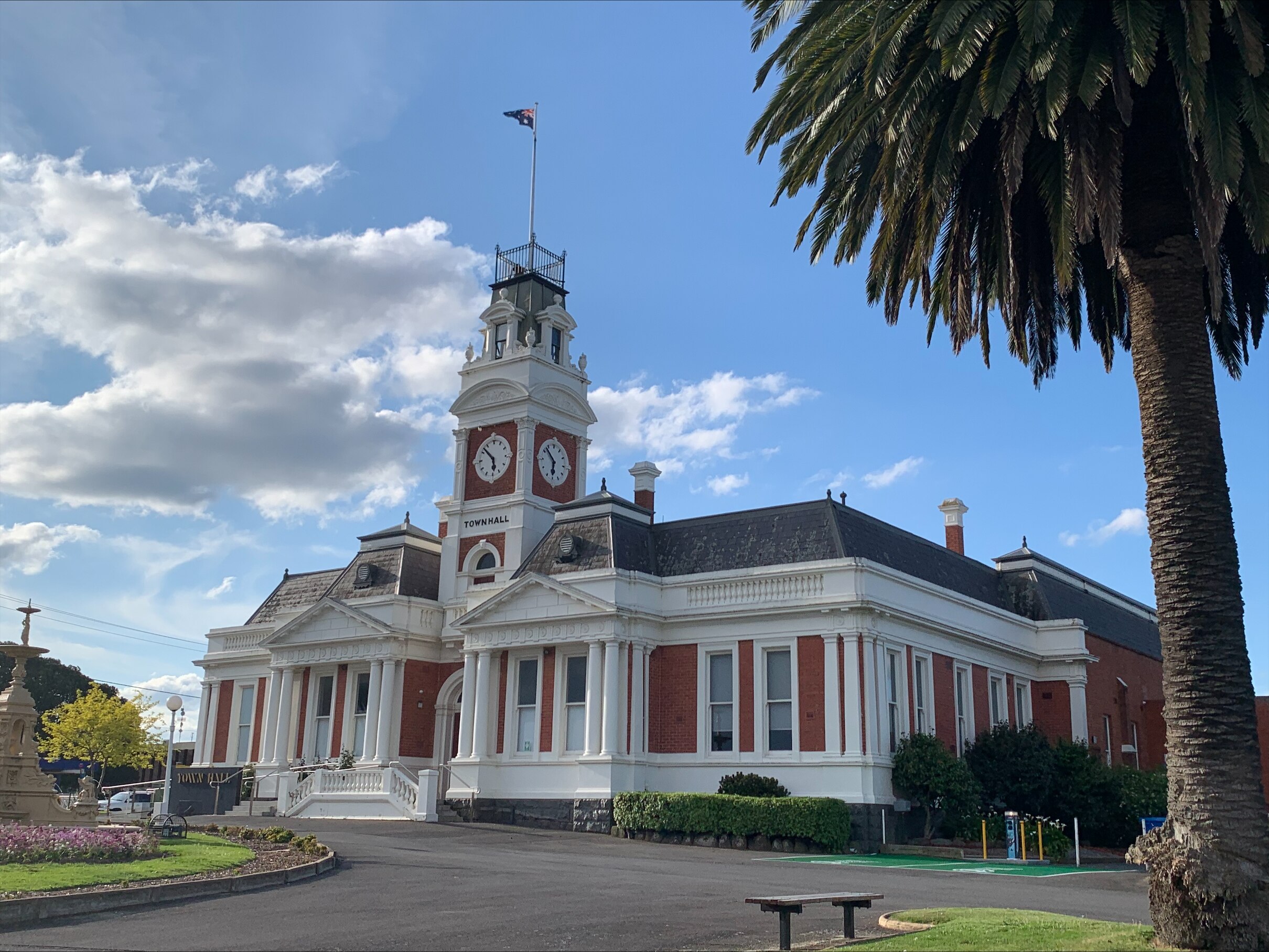 Gwenda Allgood retires as longest serving female councillor in Victoria ...