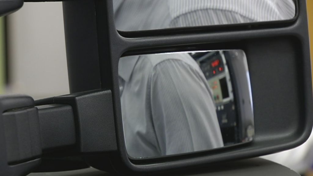 Mirror inventor reflects on national award - ABC News