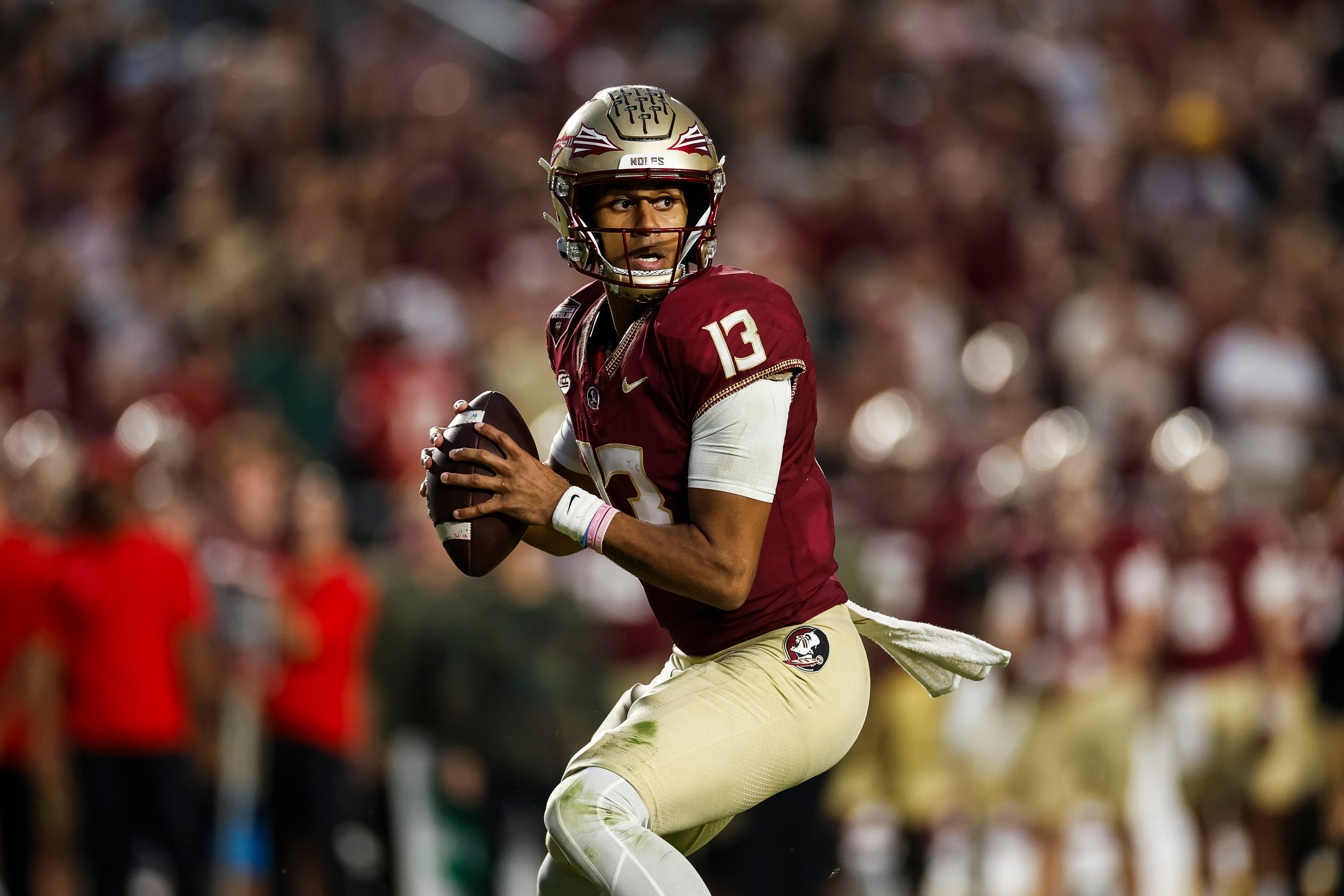 NFL five quick hits — A horror broken leg on the sideline, a punch in ...