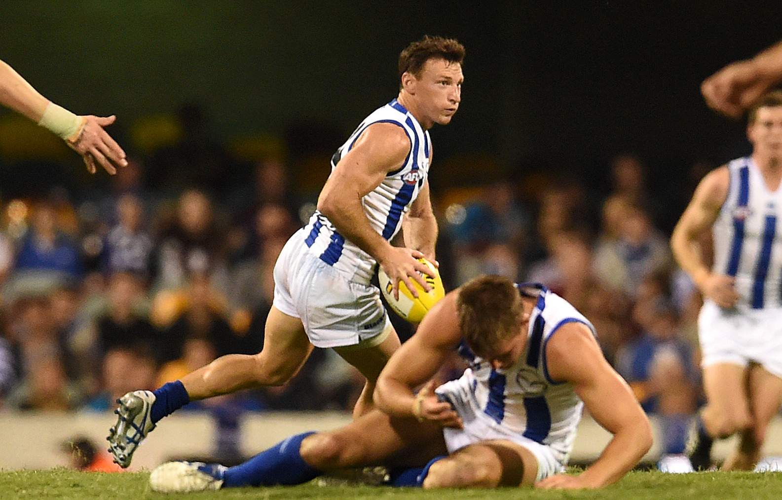 North Melbourne beats Brisbane Lions by 72 points in Brent Harvey's ...