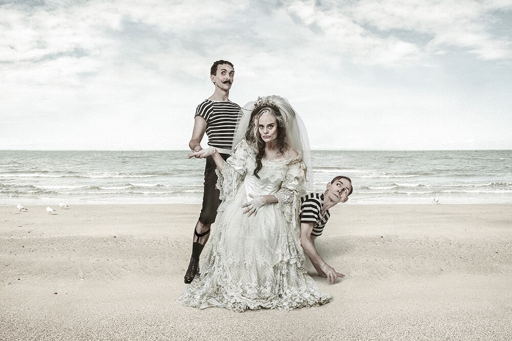 Regional singers shine on stage with Opera Queensland - ABC listen