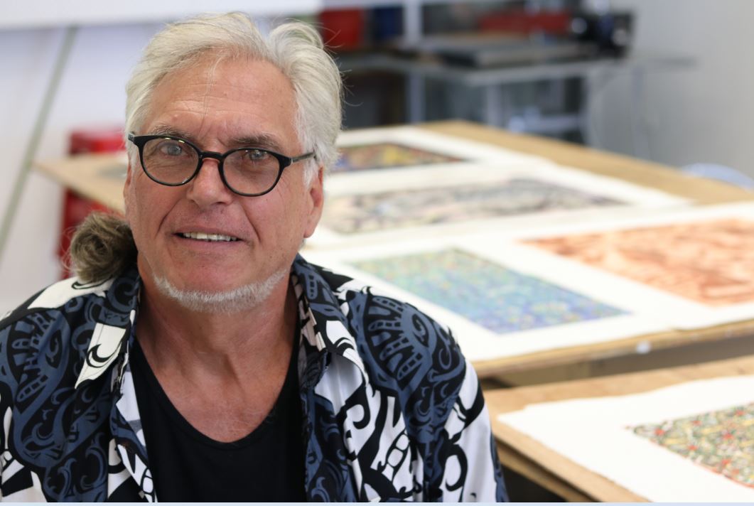 Hope Vale artist and elder Roy McIvor's 'absolute joy for painting ...