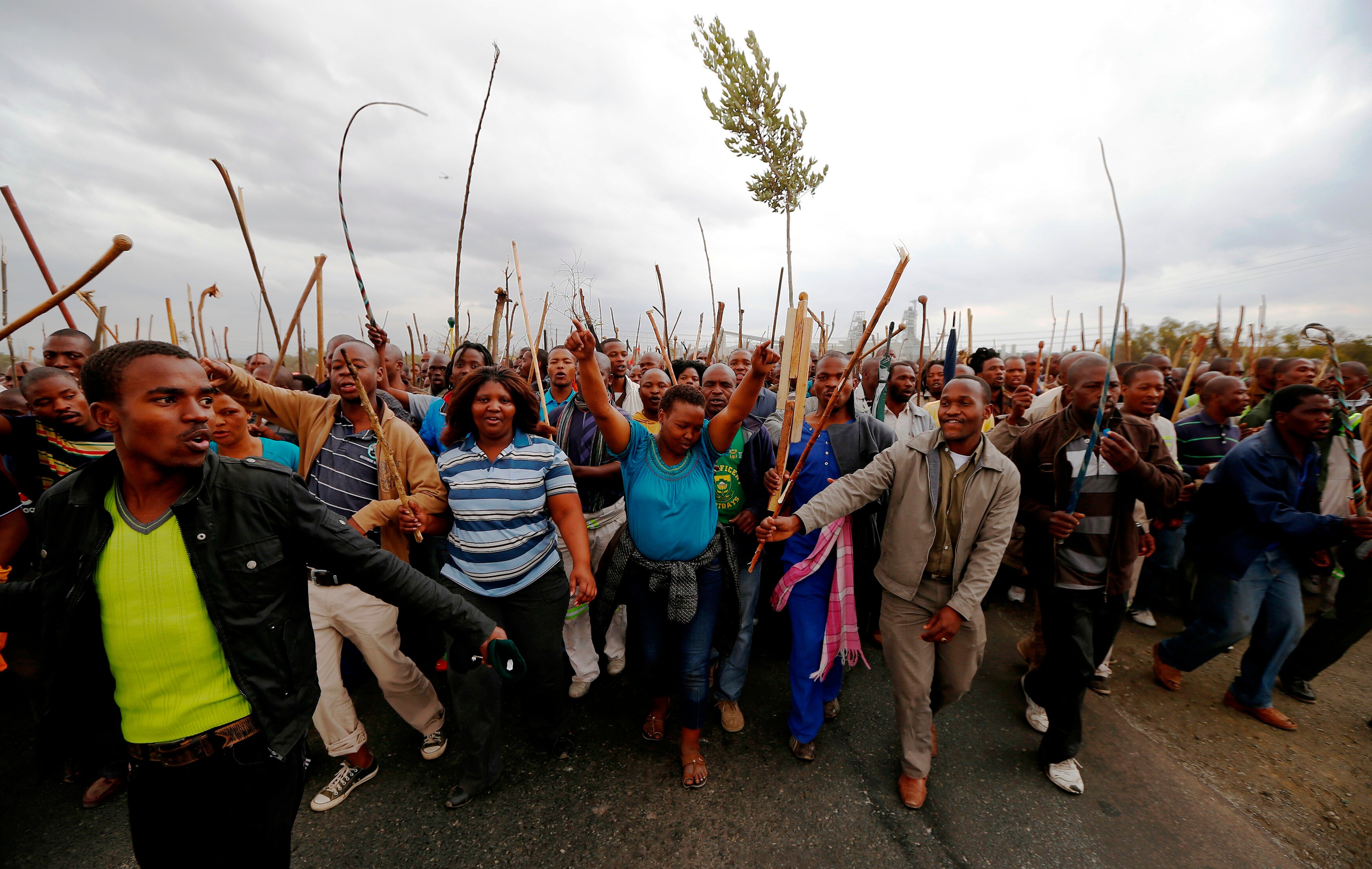 Miners to return to work after deadly strike - ABC News