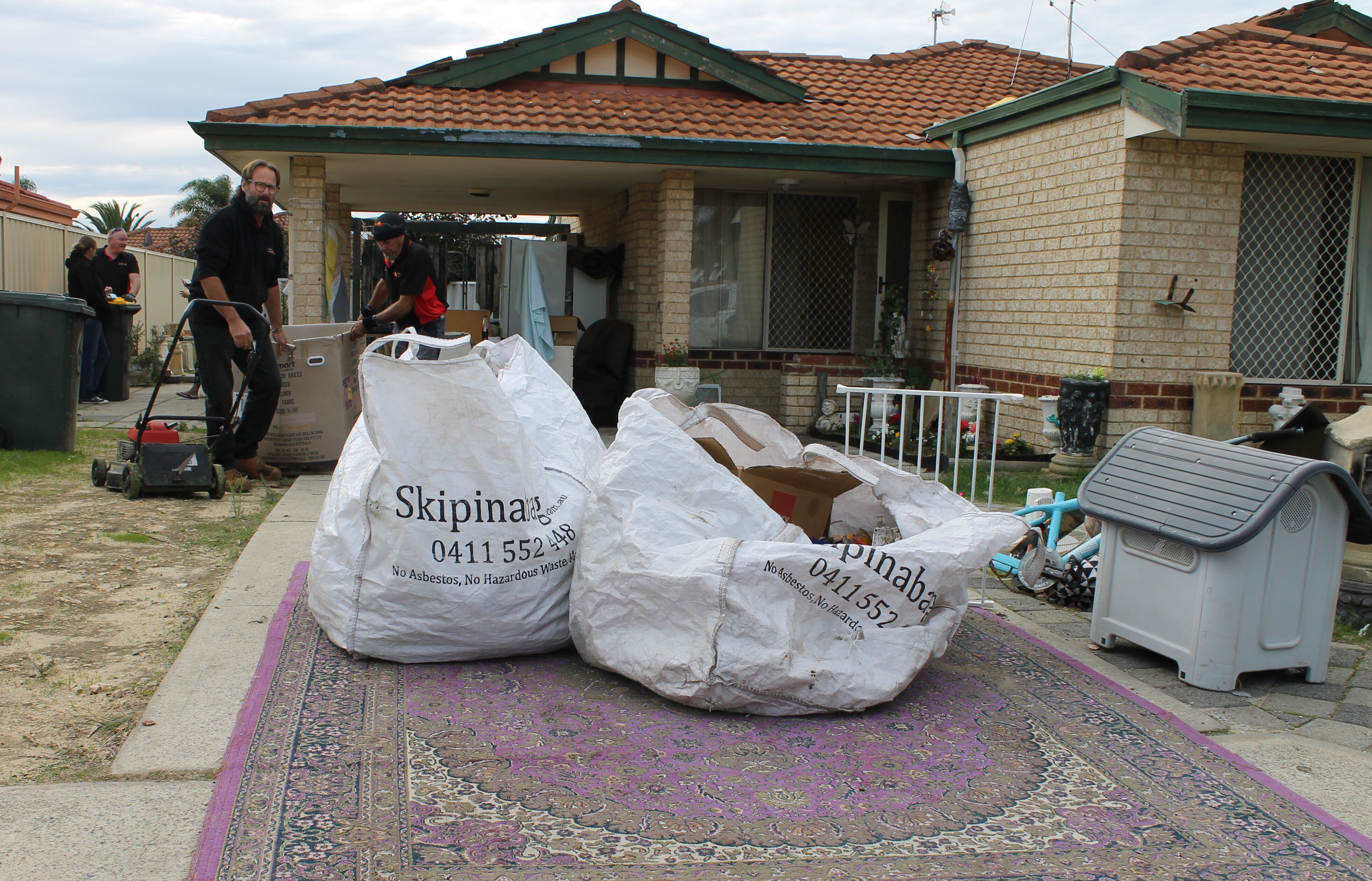 Fiona Stanley, prominent doctors, call on WA government to rescue First ...