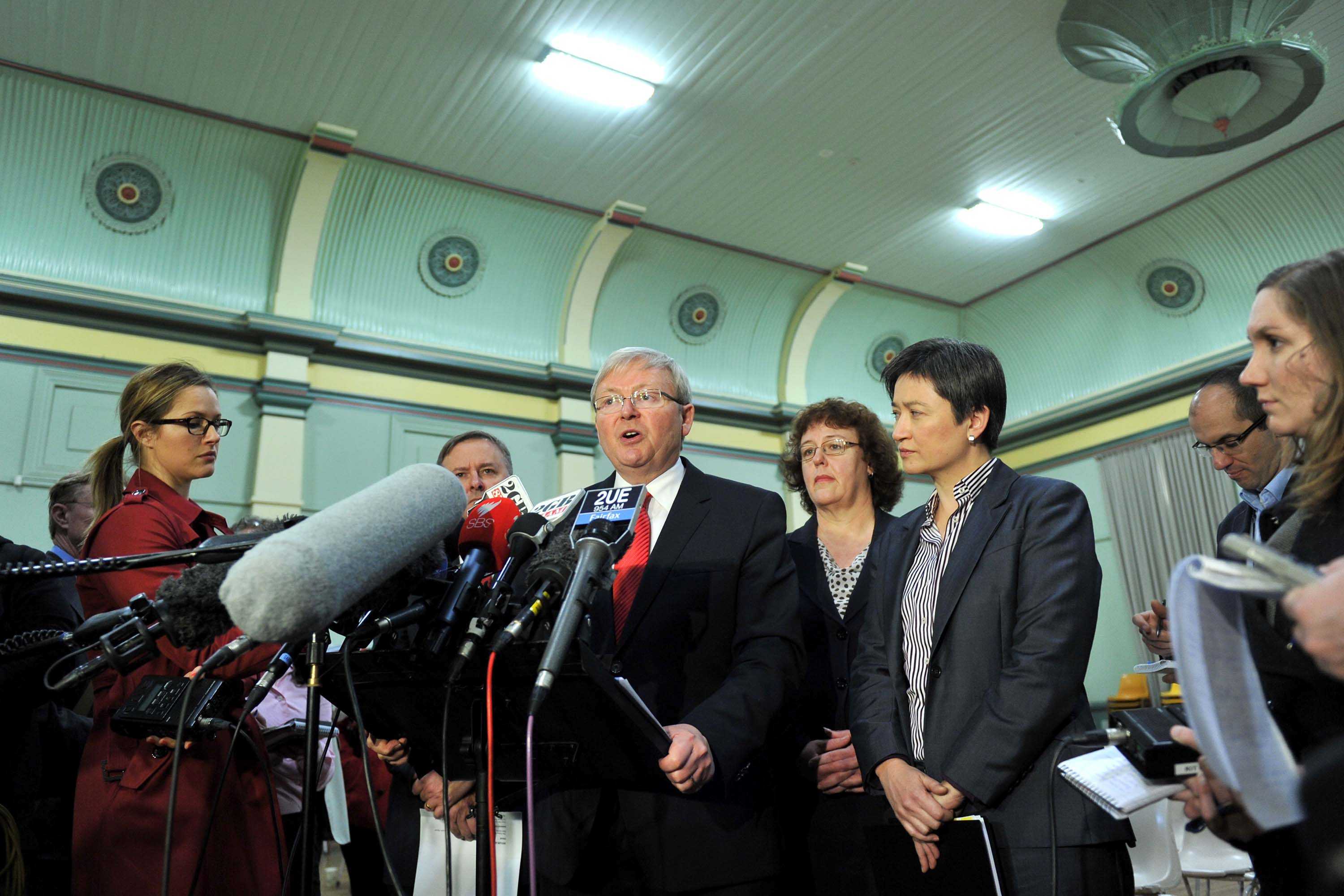 Kevin Rudd wins Caucus support for Labor party reform at special ...