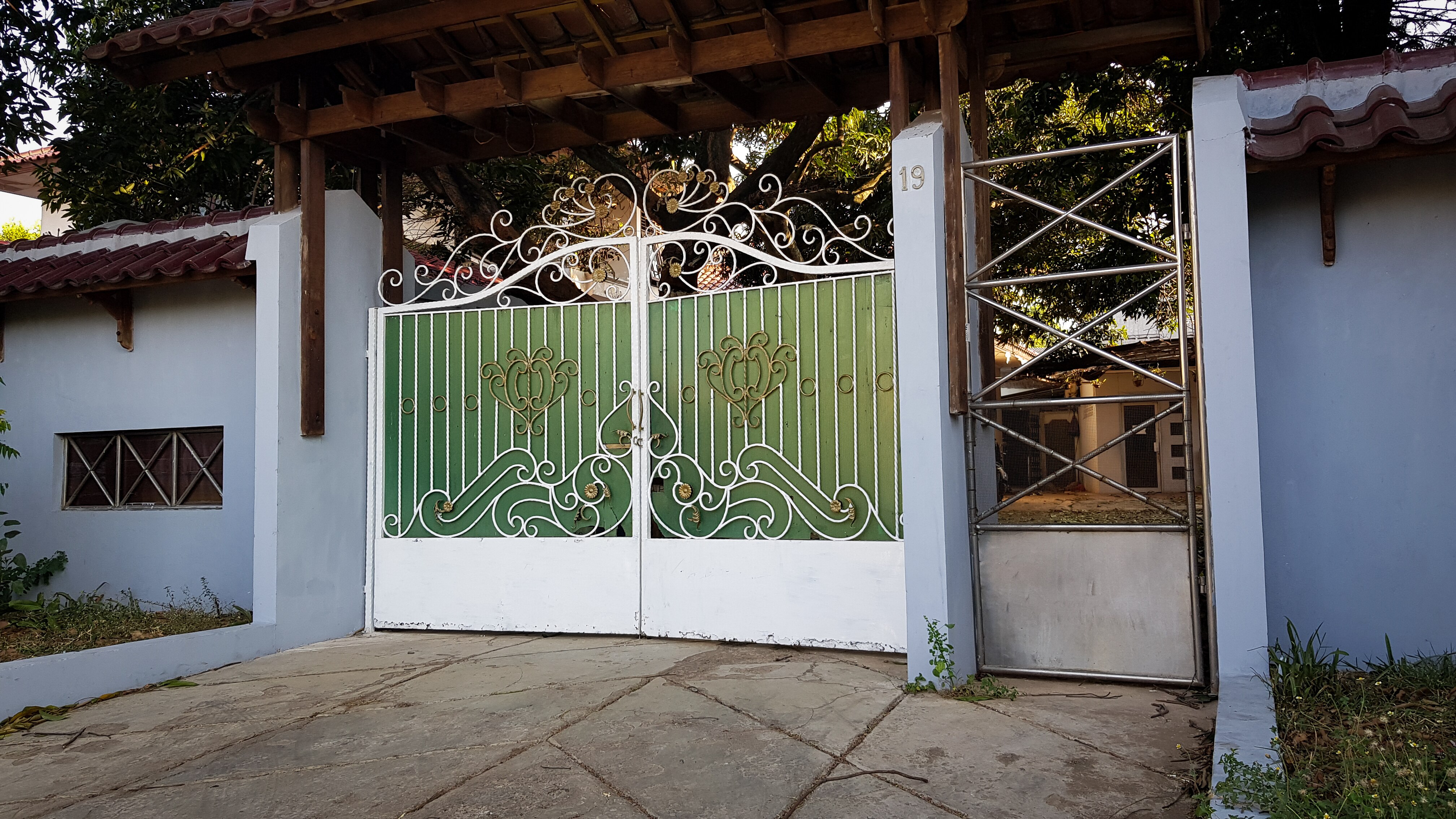 Siskaeee is risking jail and defying the haters to make OnlyFans content in Indonesia. Here's ...