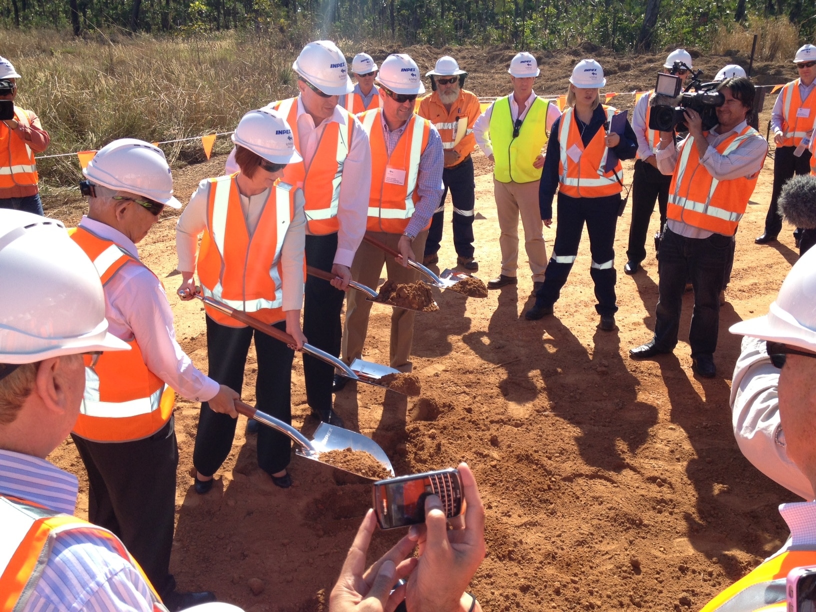 $34 billion Inpex project given kick-off from top - ABC News