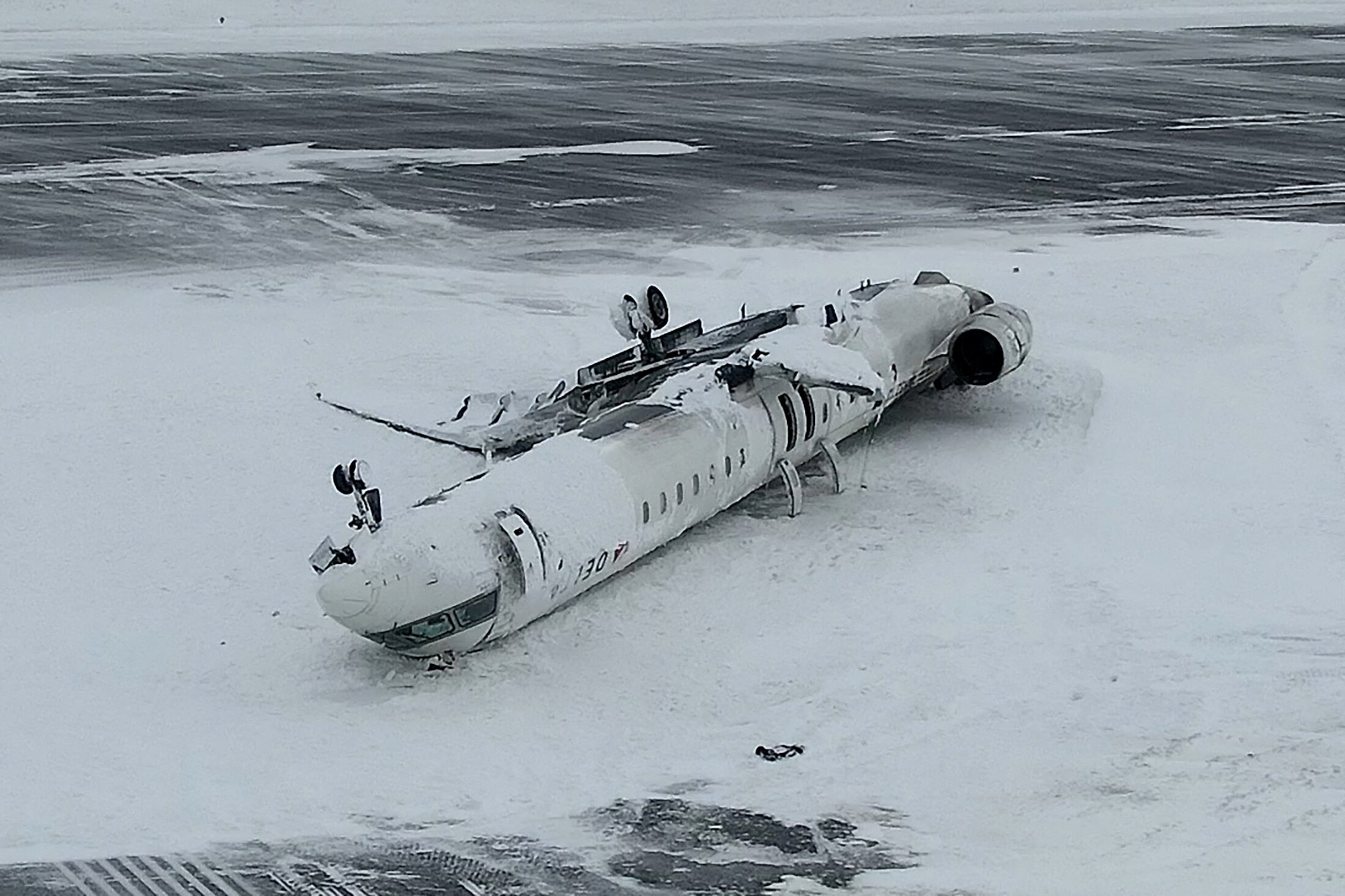 Why did everyone aboard the Delta Air Lines flight that crash-landed in ...