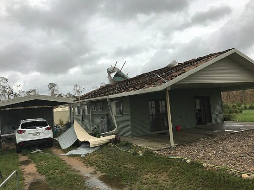 Drone camera captures the scale of Cyclone Debbie's destruction - ABC News