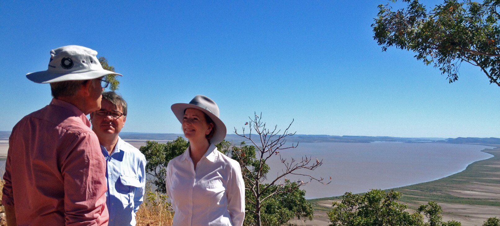 Gas hub decision not swayed by politics: Gillard - ABC News