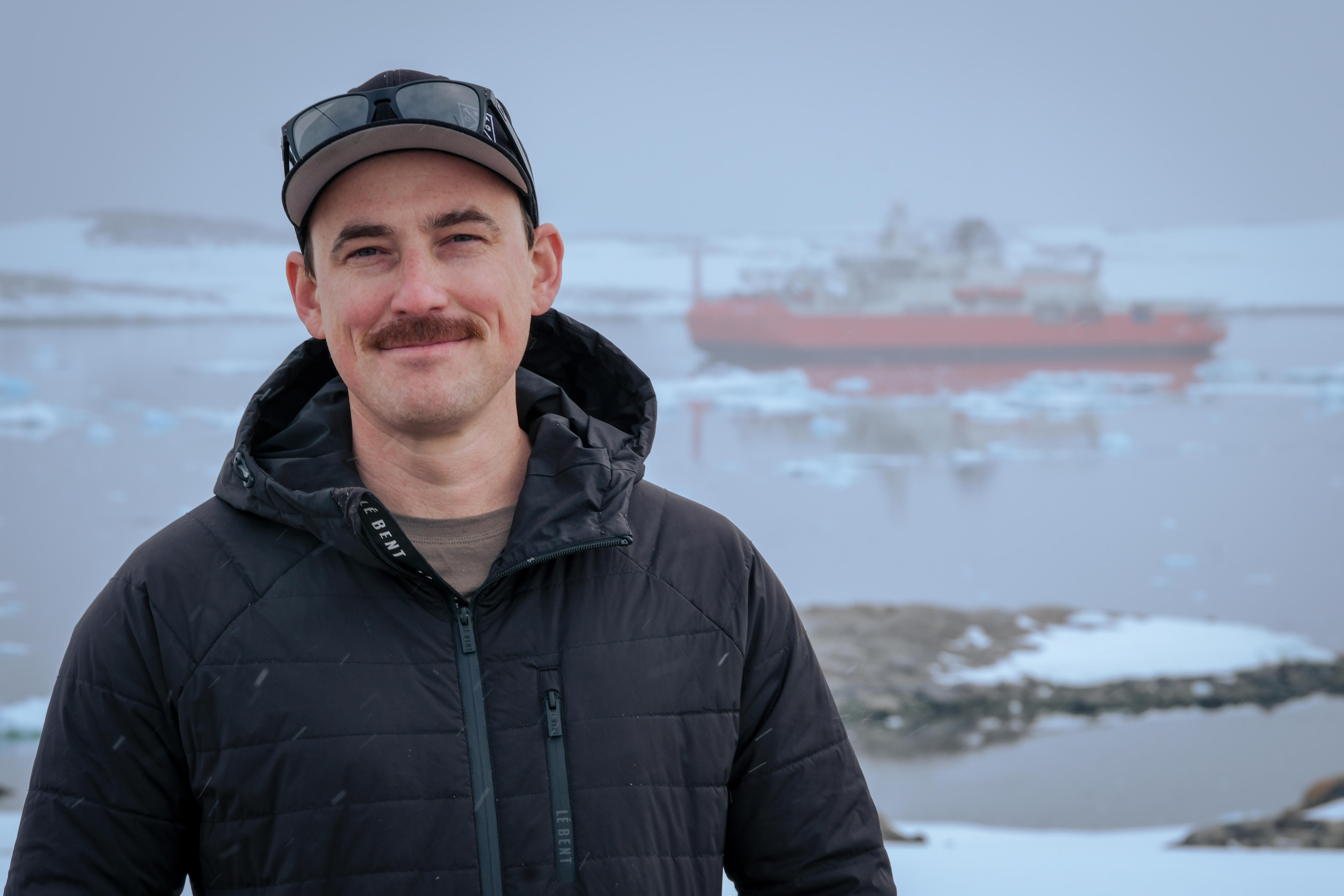 'Super commuters' travel thousands of kilometres just to get to work ...