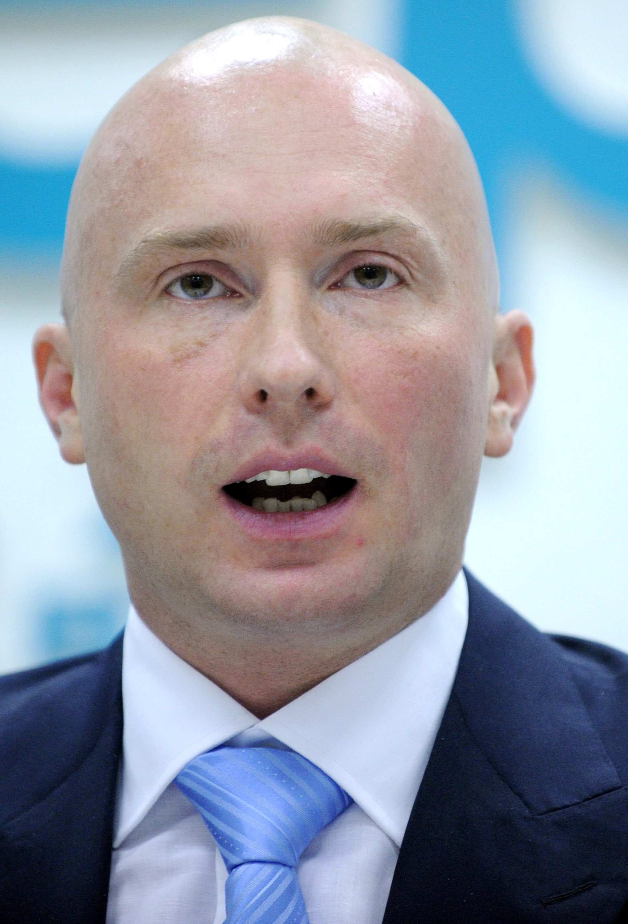 Euro 2016: Russian hooligan fans praised by MP after clashes with ...