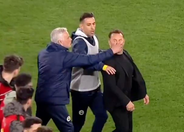 Declan Rice's pair of stunning free kick goals help Arsenal to 3-0 win ...