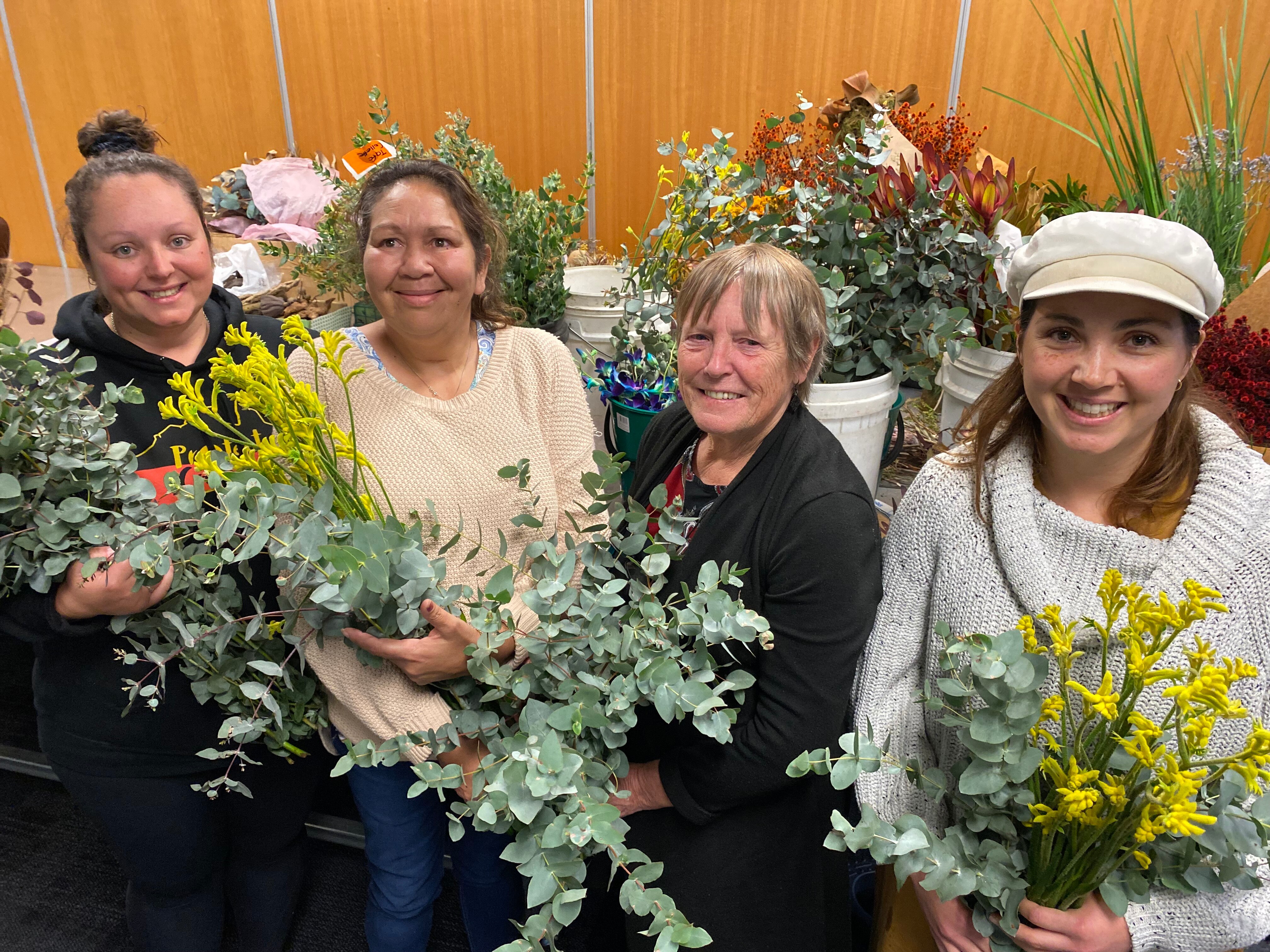 Illawarra cultural floristry course connects Aboriginal students to ...