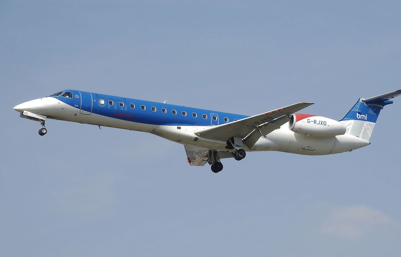 Hundreds stranded as British airline Flybmi collapses amid Brexit ...