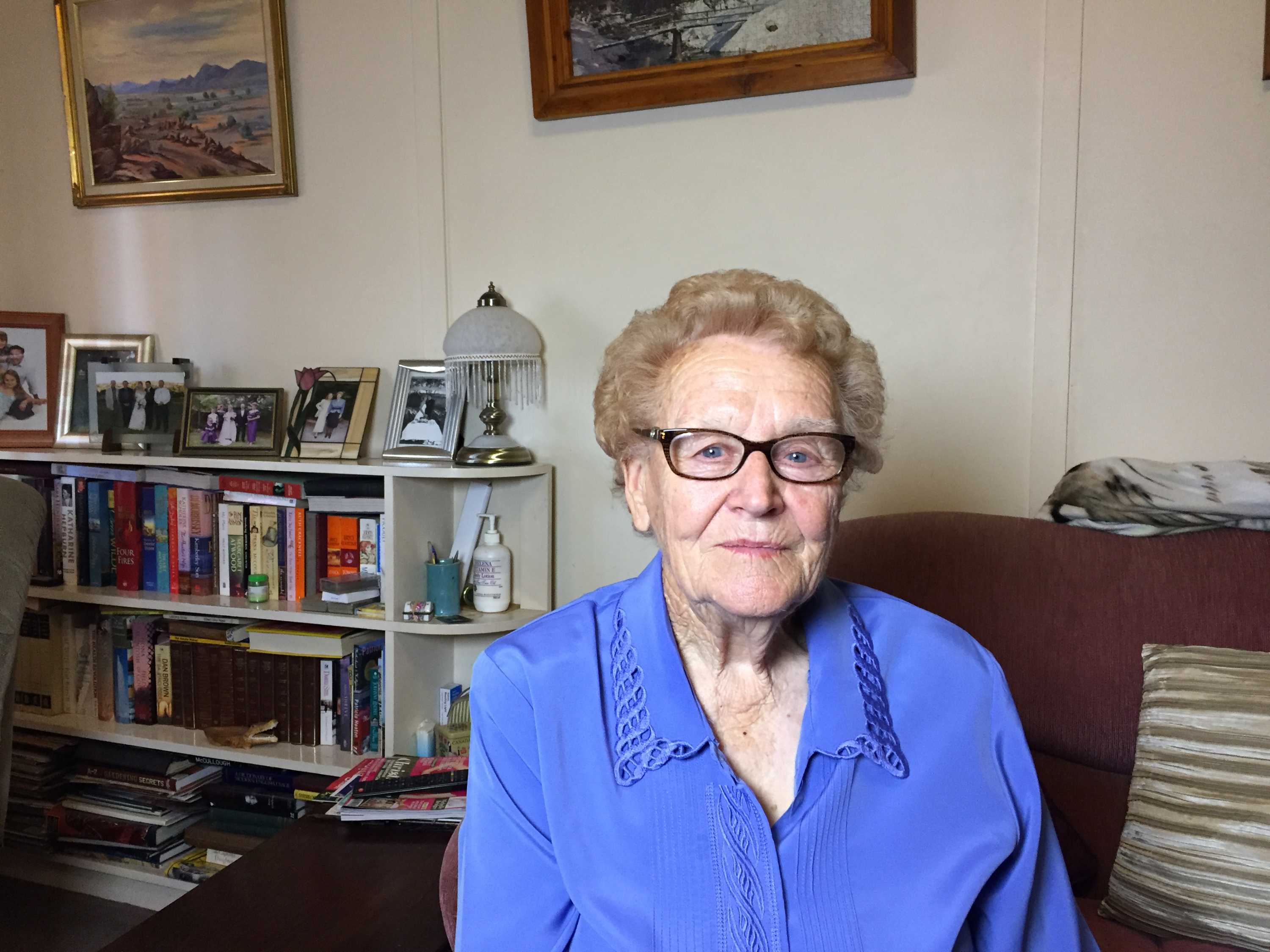 Broken Hill remembers the Queen's visit in 1954 - ABC News