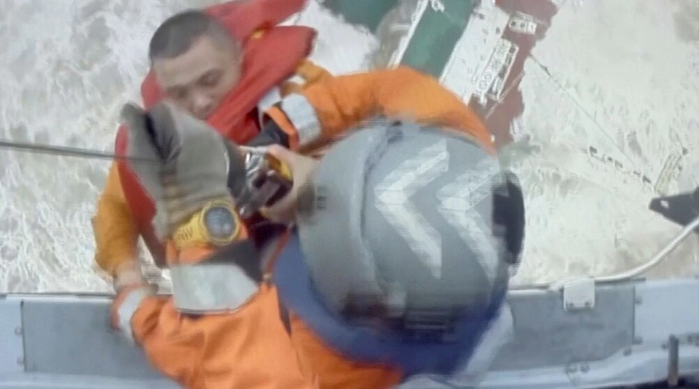 More than 20 crew missing in waters off Hong Kong after Typhoon Chaba ...