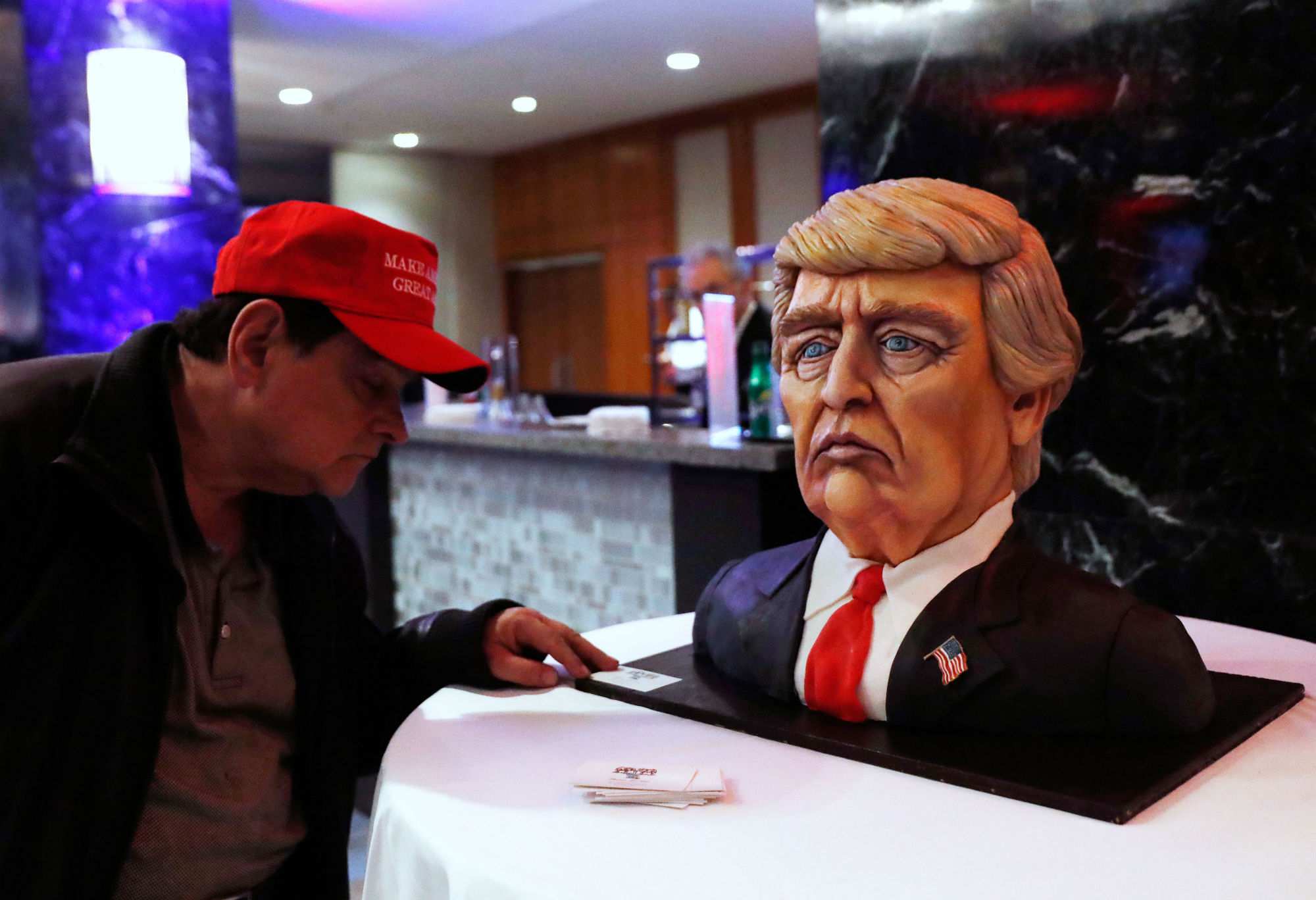 US election: Donald Trump and Hillary Clinton cakes go viral on social ...