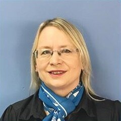 Judge blasts 'abomination' of online pokies after travel agent steals ...