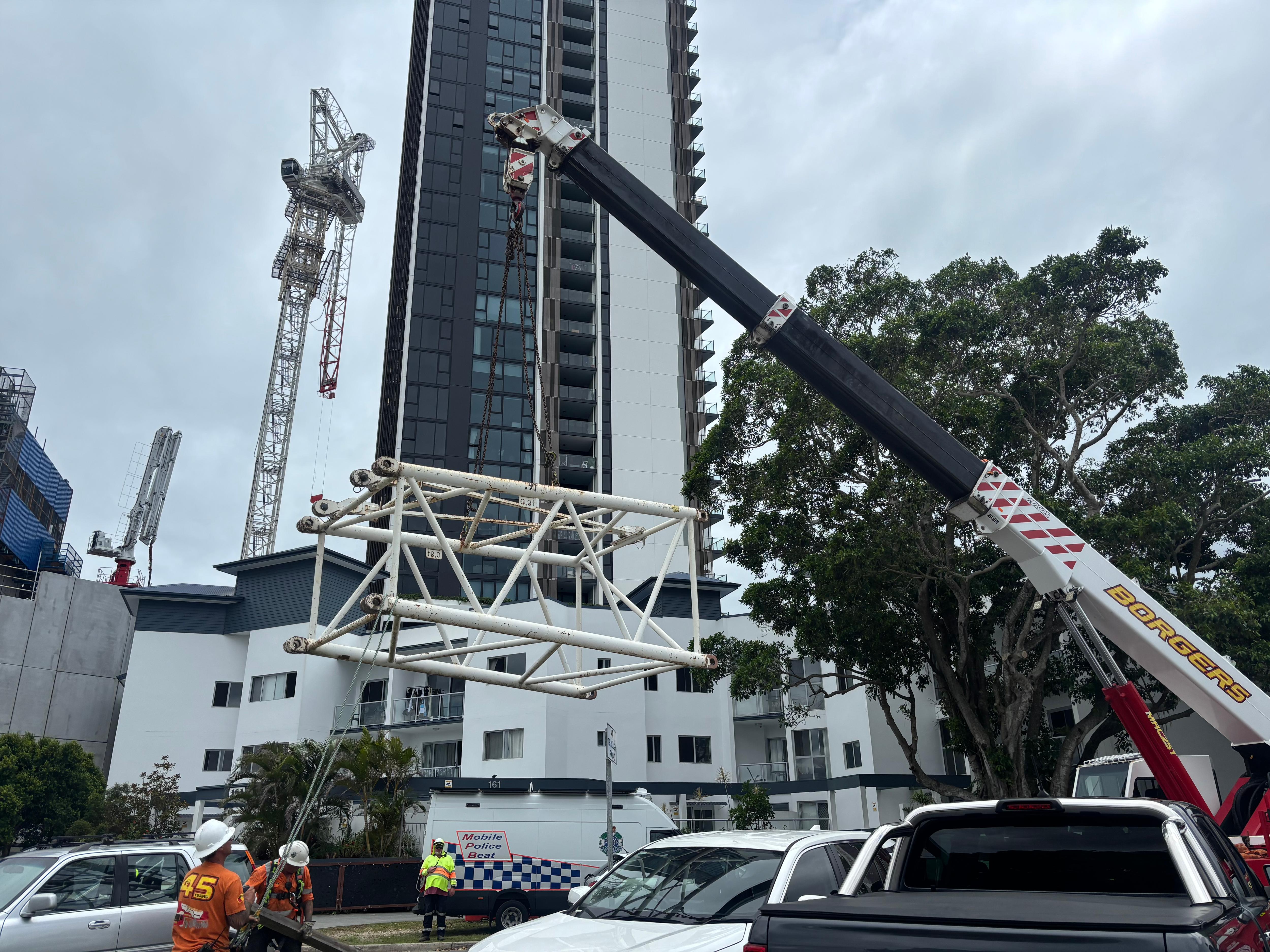 Gold Coast exclusion zone displacing tourists will continue until ...