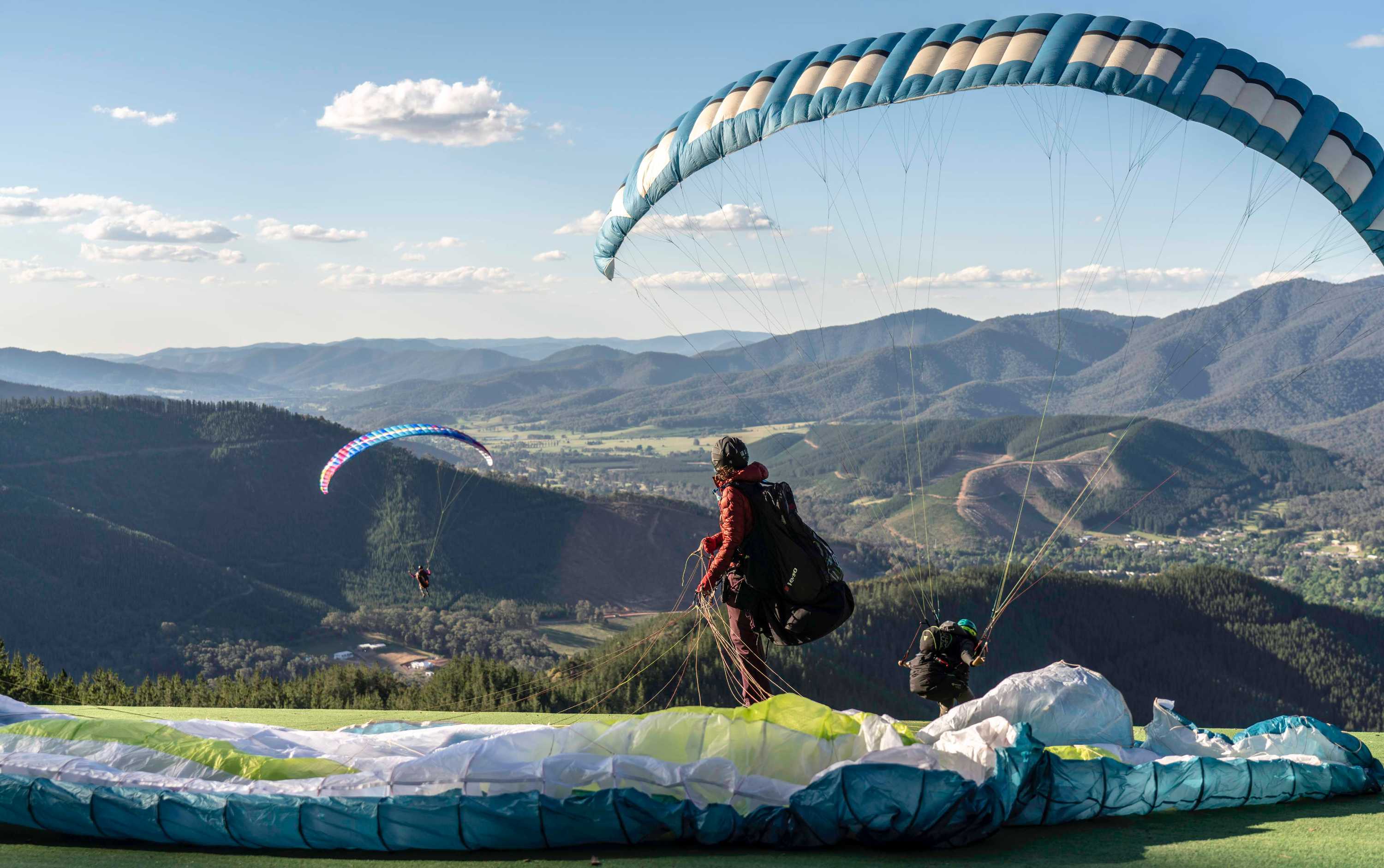 Women's paragliding event Altitude With Attitude aims to tackle casual ...