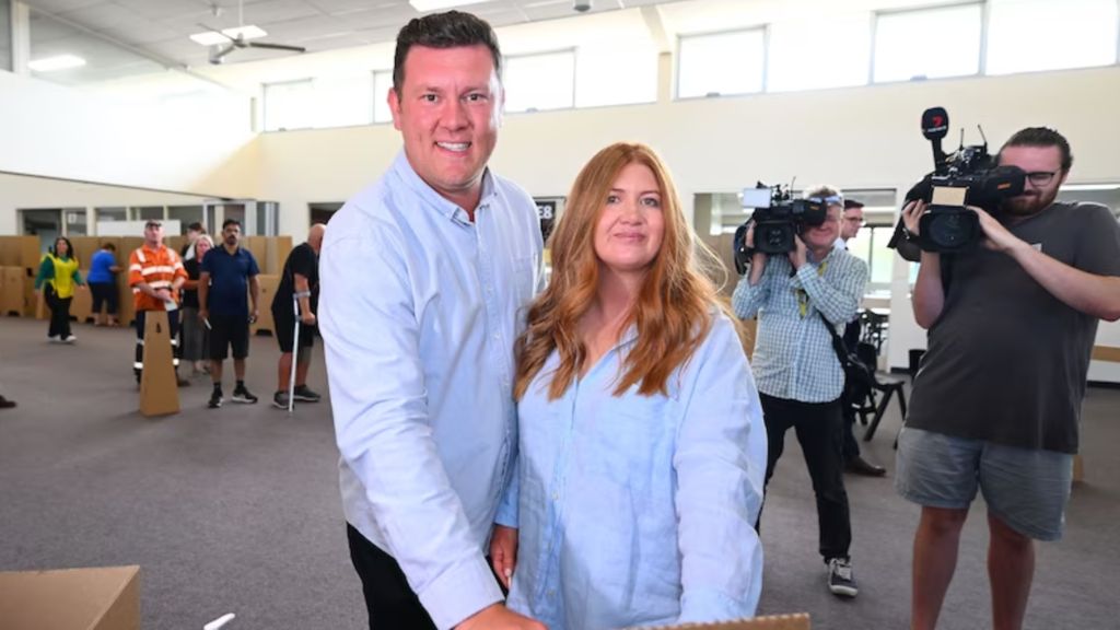 Liberal candidate Nathan Conroy concedes in Dunkley by-election - ABC News