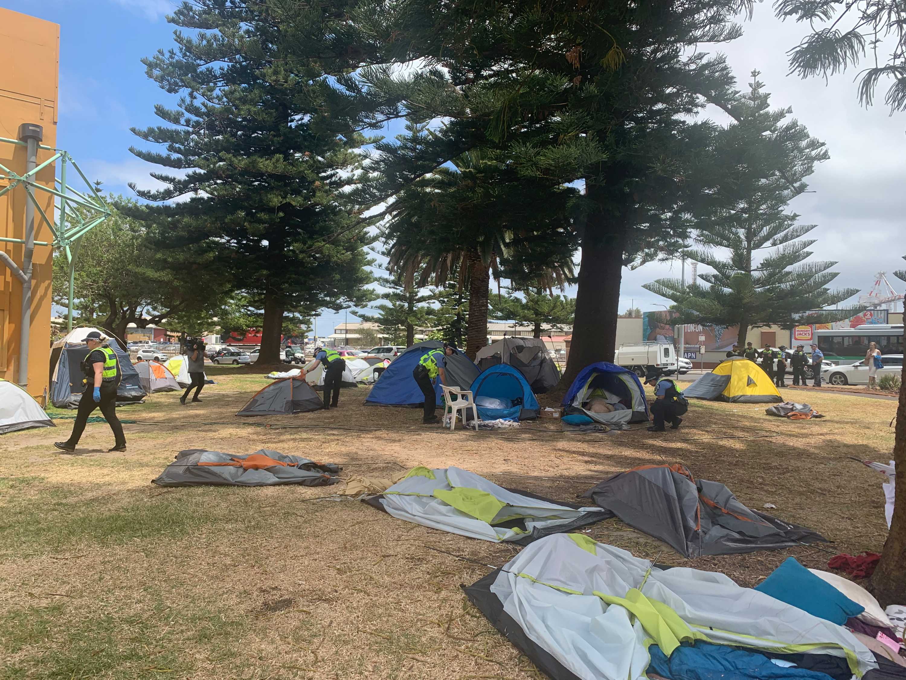 How do we solve Perth's homelessness crisis? - ABC listen