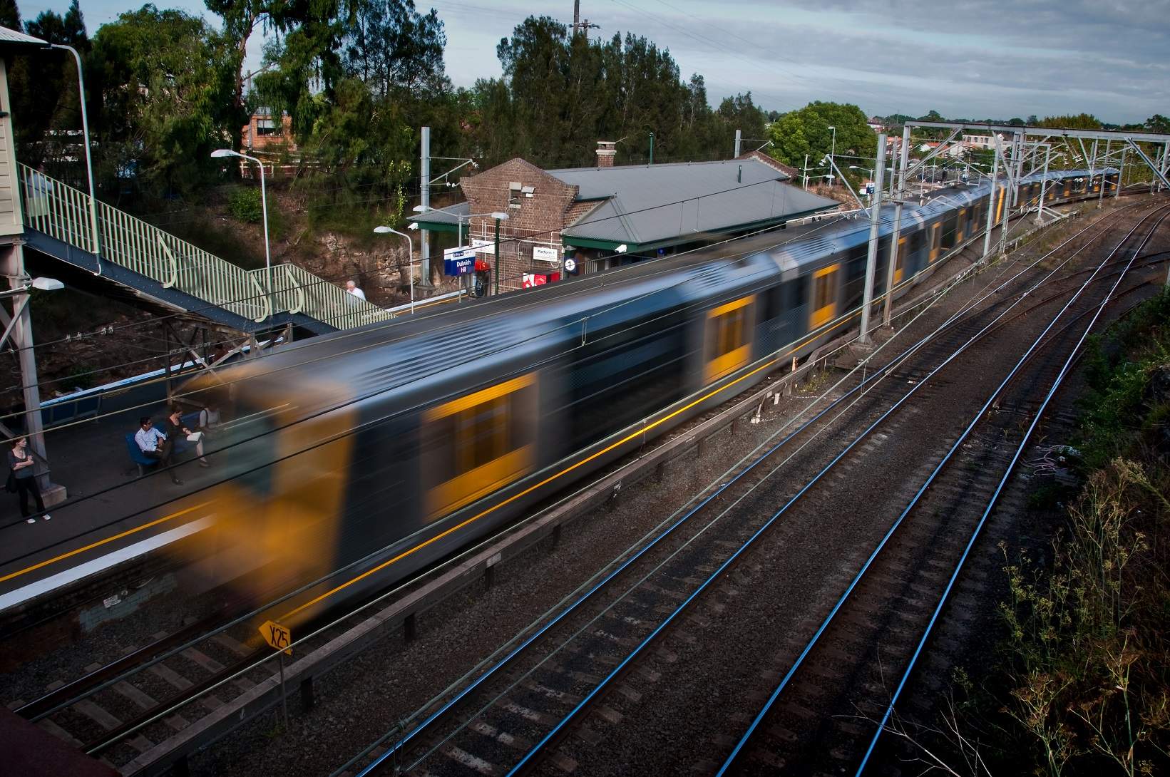 Sydney commuters face more rail delays - ABC listen