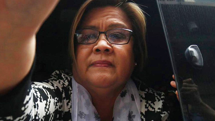 Philippines ex-senator briefly held hostage in jail rampage where a ... Philippines ex-senator briefly held hostage in jail rampage where a ...