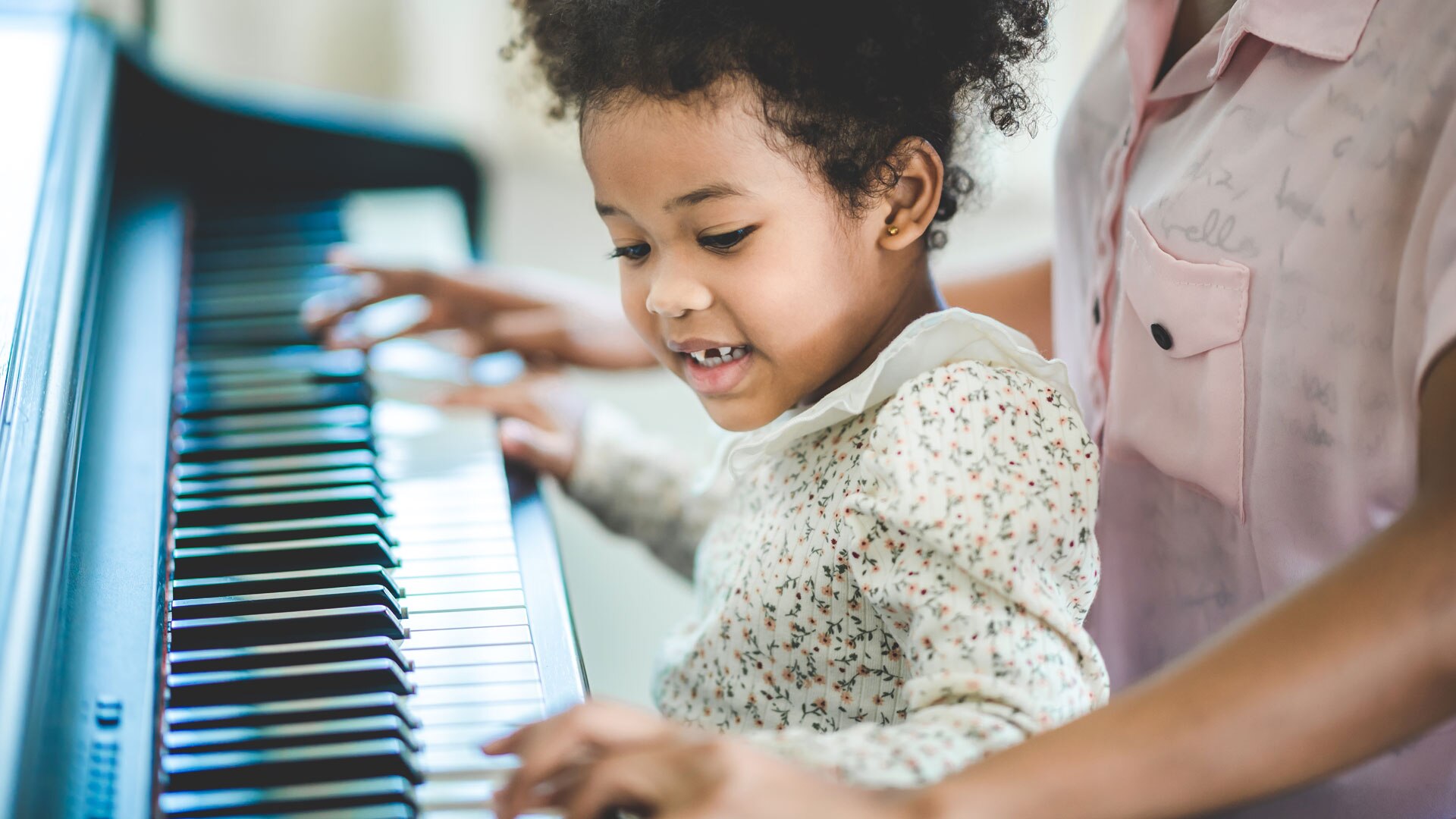 Which musical instrument should your child learn? - ABC Education