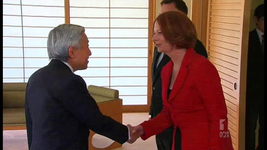 Gillard meets with Japanese emperor - ABC News