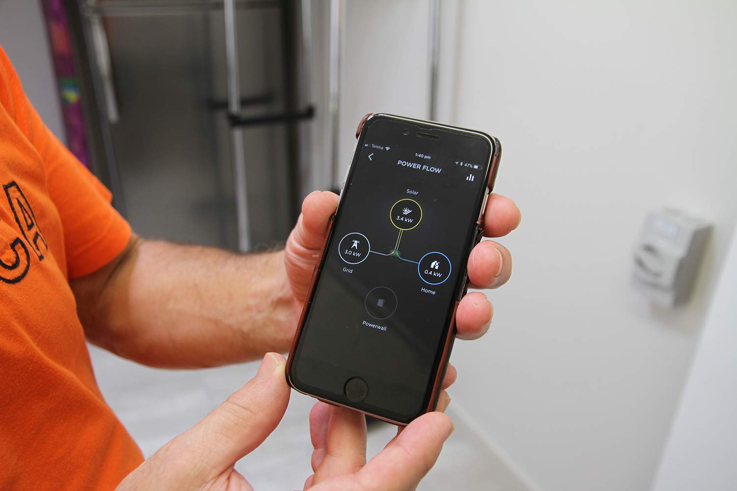 Power prices: Queenslanders turning to batteries in bid to cut bills ...