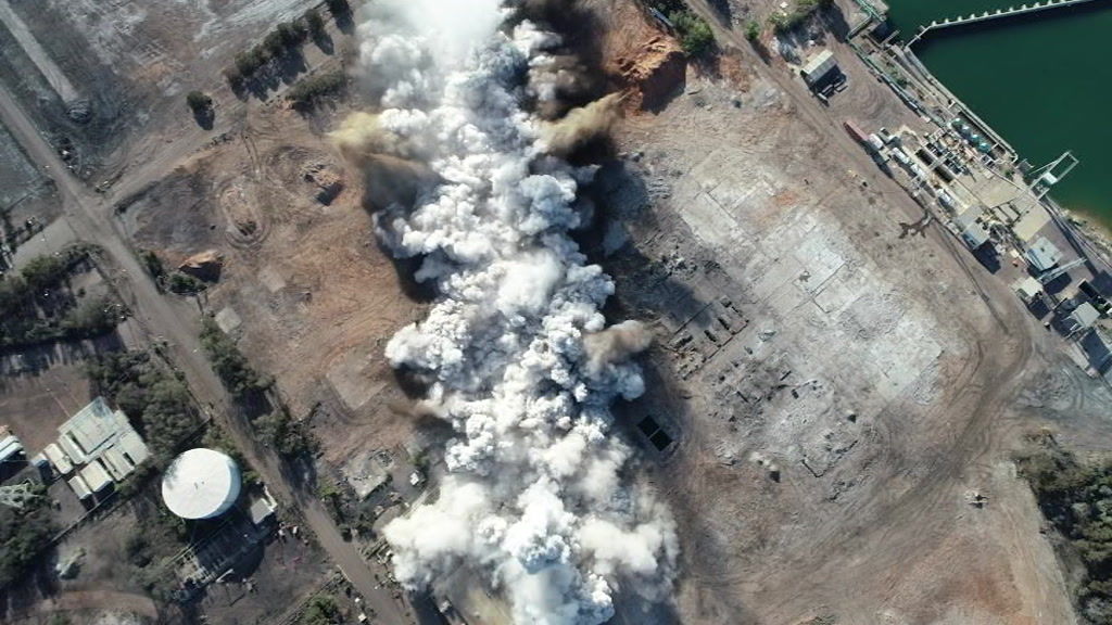 Port Augusta's Northern Power Station chimney stack demolished by ...
