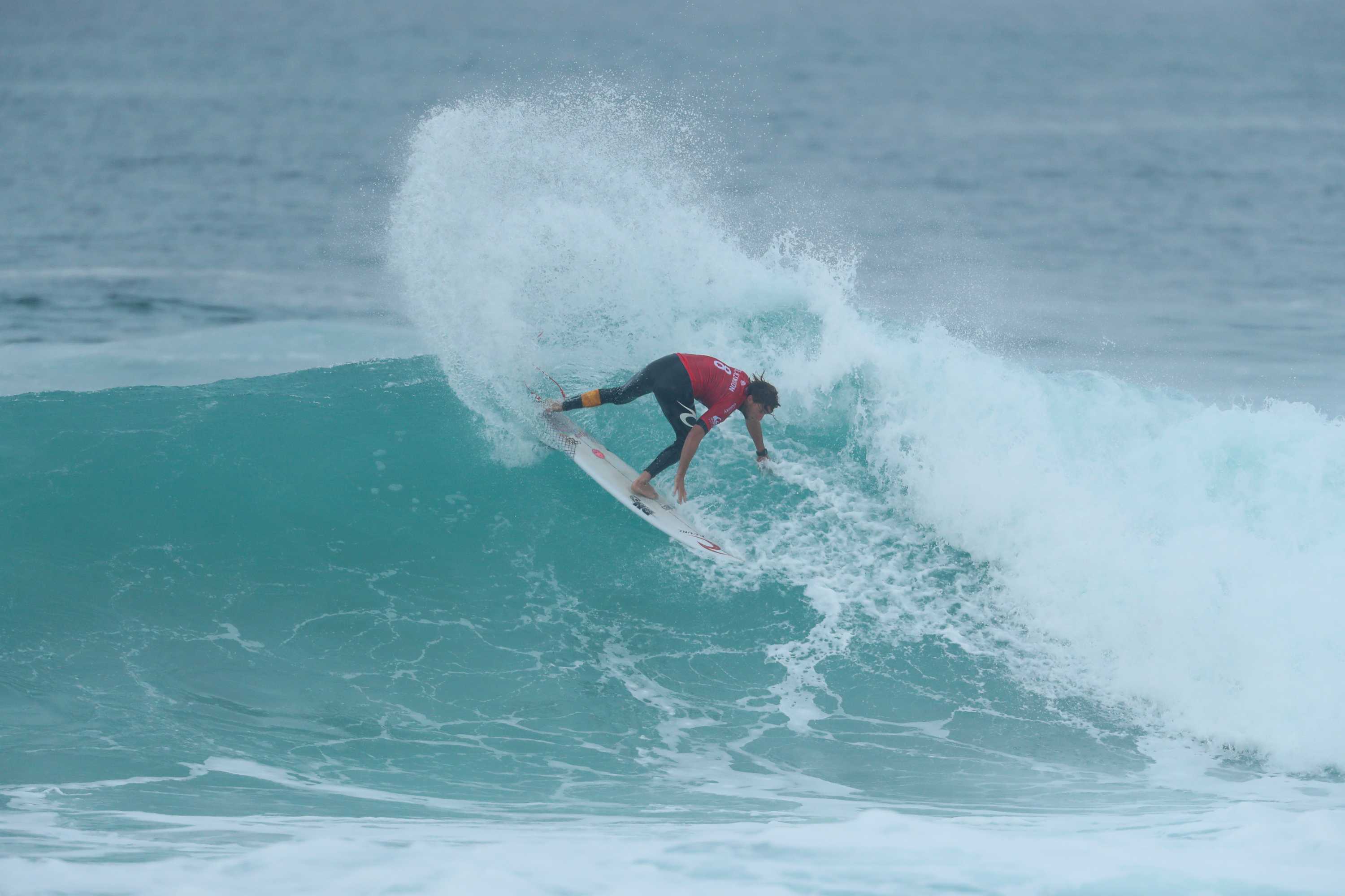 Wilkinson keeps title hopes alive at World Surf League event in France ...