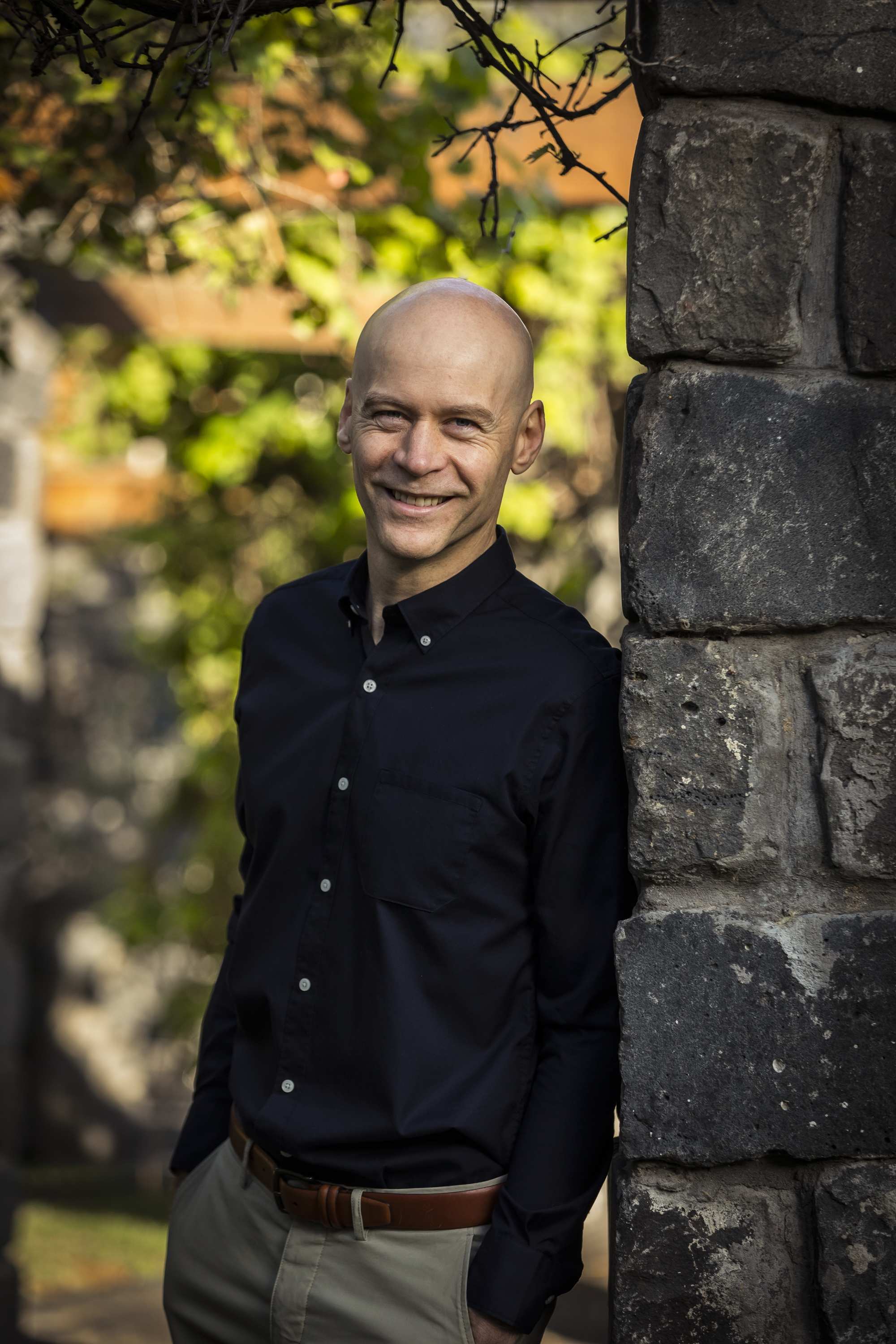 Max Barry's alien story for grown ups - ABC listen