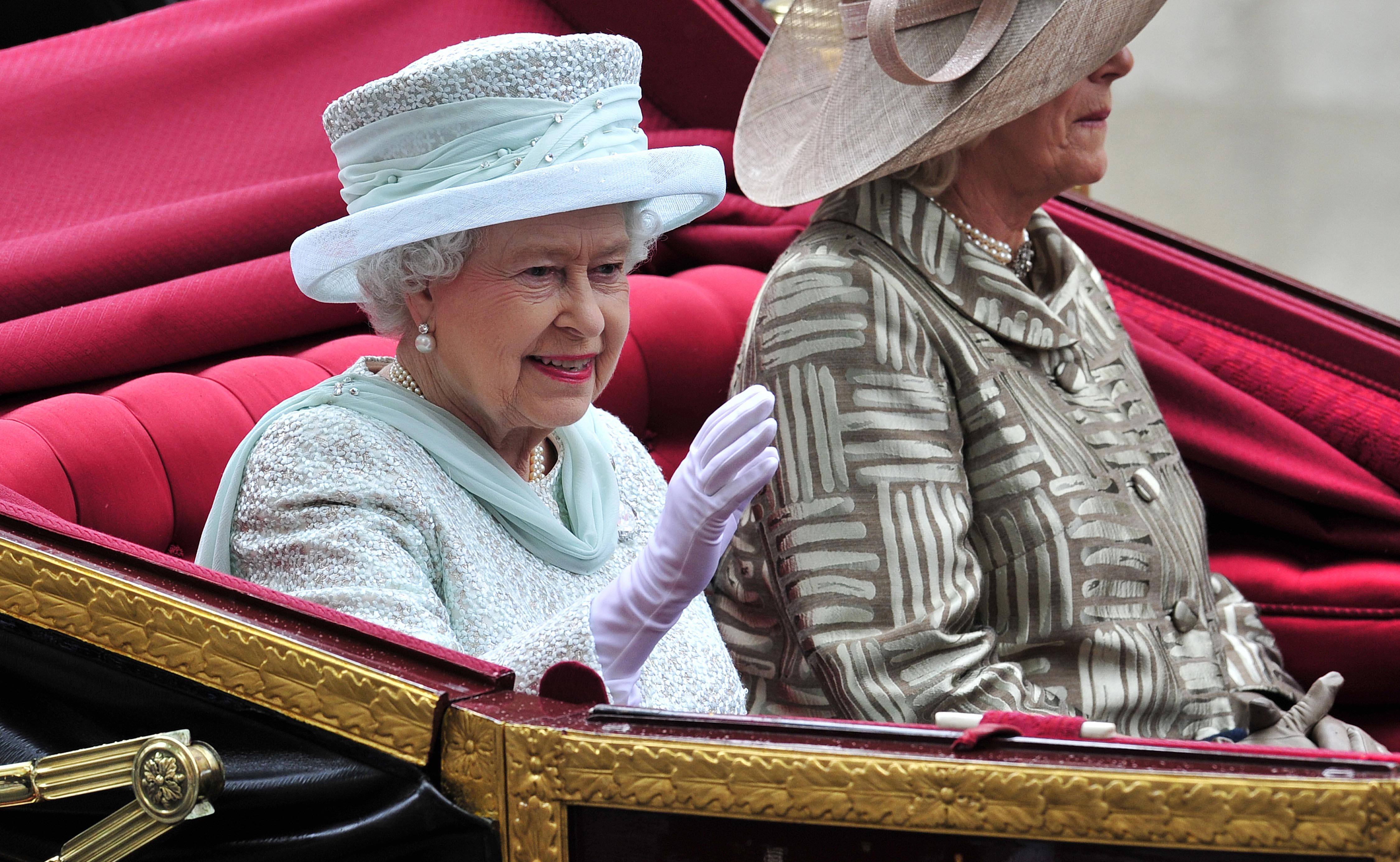 'Humbled' Queen attends final Jubilee festivities - ABC News