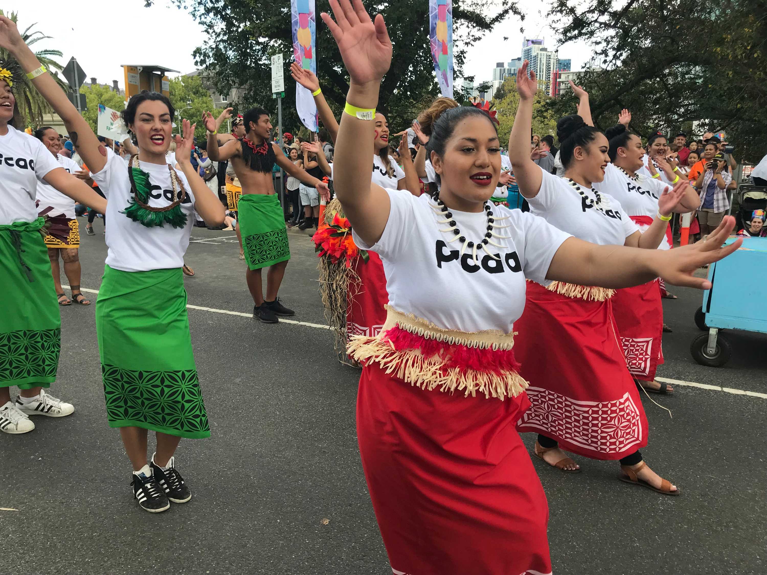 Samoan singers help Pasifika represent at Moomba Parade - ABC Pacific