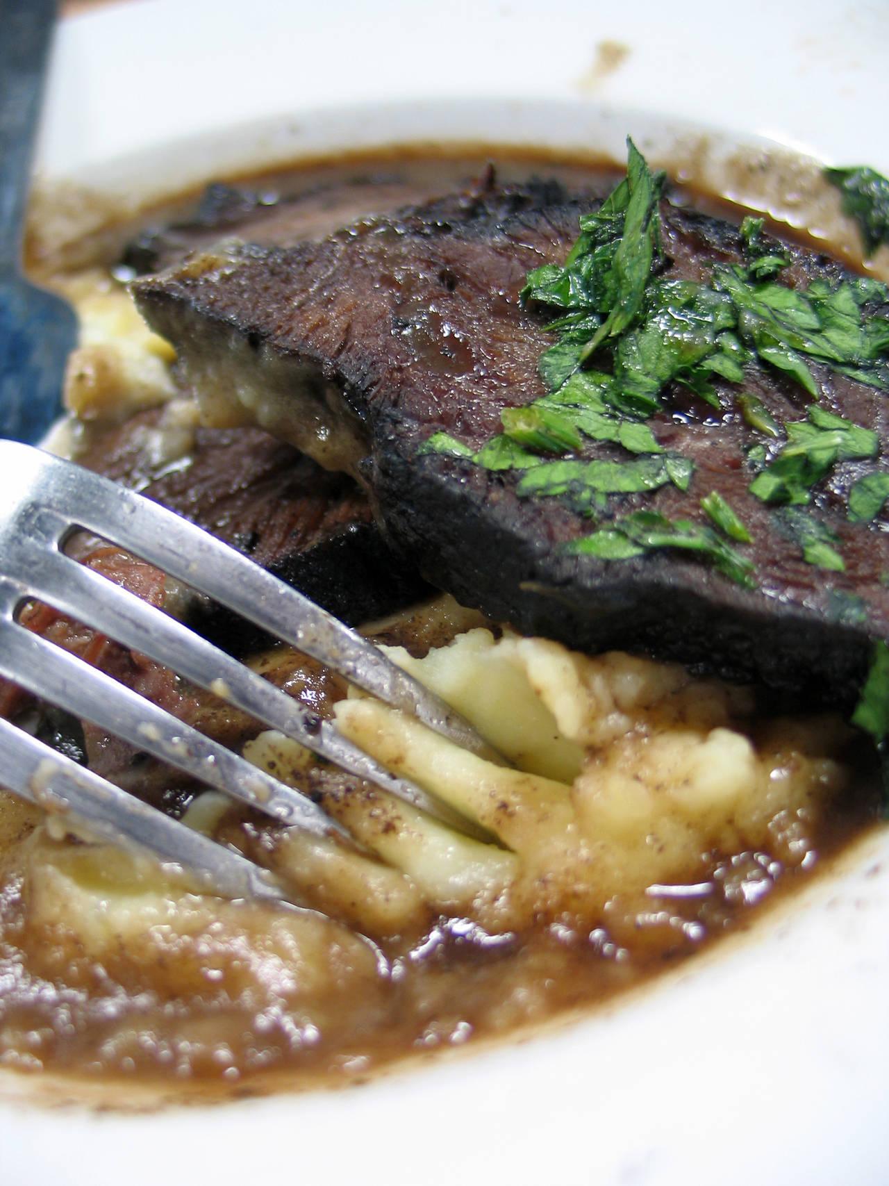 Tim Bone's slow-cooked beef cheeks - ABC News